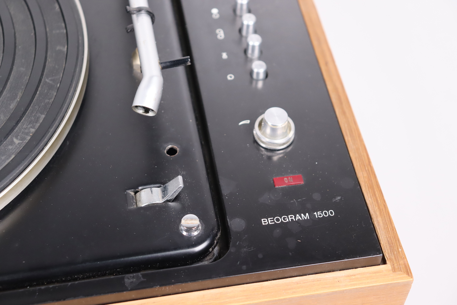 Bang & Olufsen Beogram 1500 skivspelare | Auktion.se