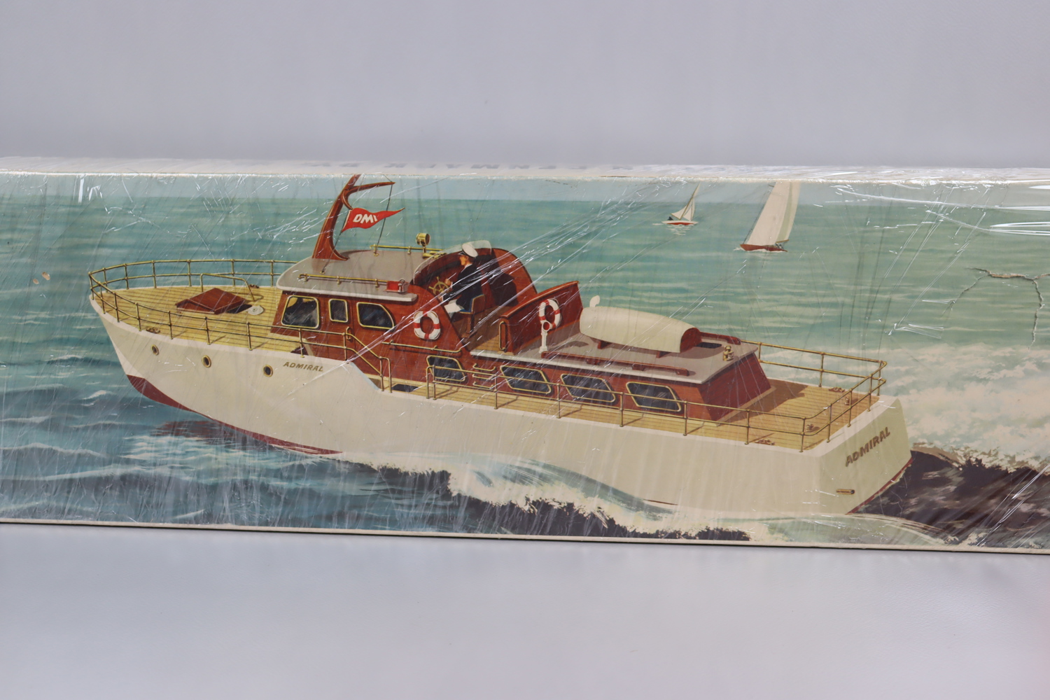 DMI, modellbåt i trä, "Admiral" | Auktion.se