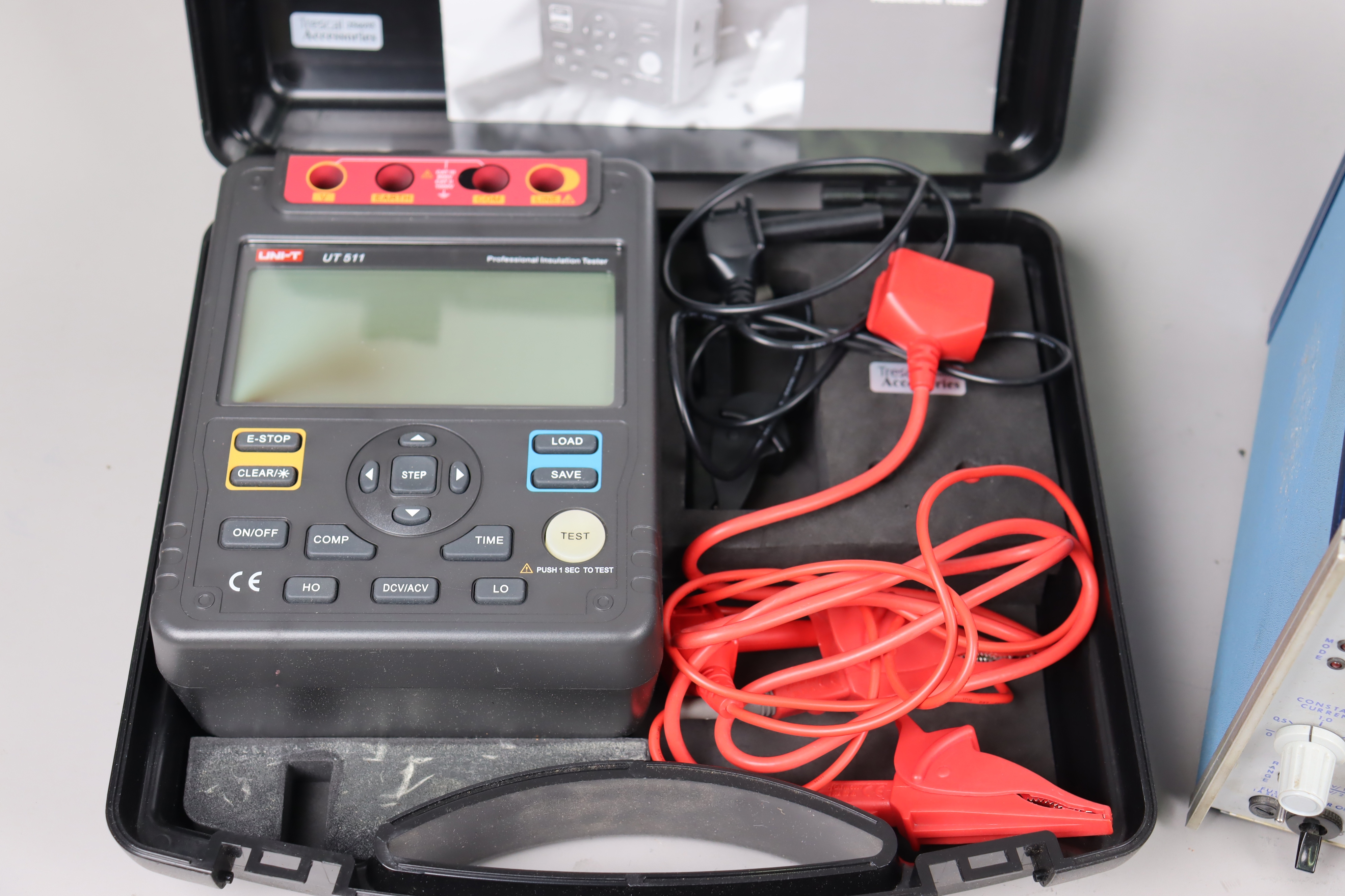 Uni-T UT511 Resistance Tester, Oltronix … | Auktion.se