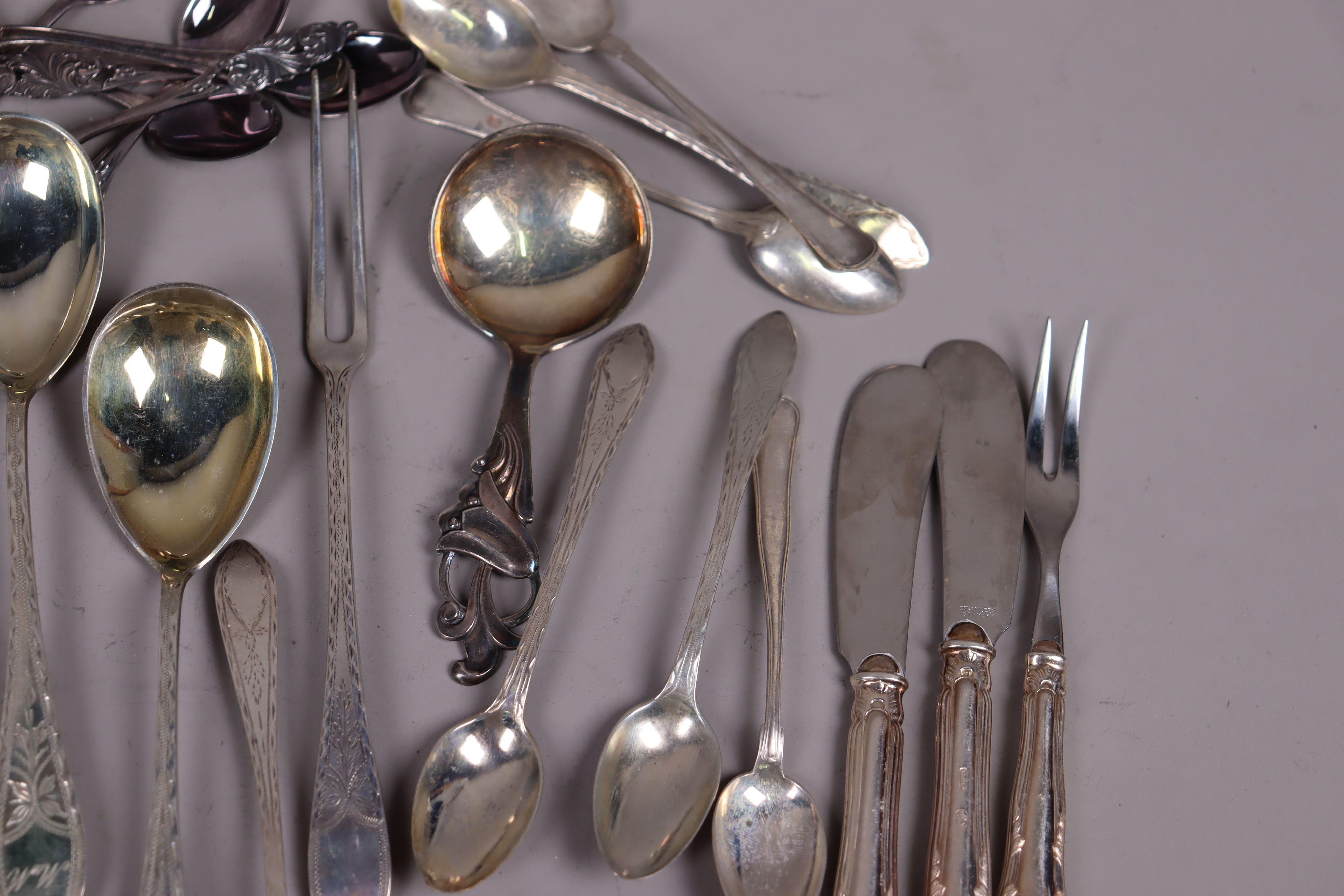 Diverse silverbestick, total vikt 751 gr… | Auktion.se