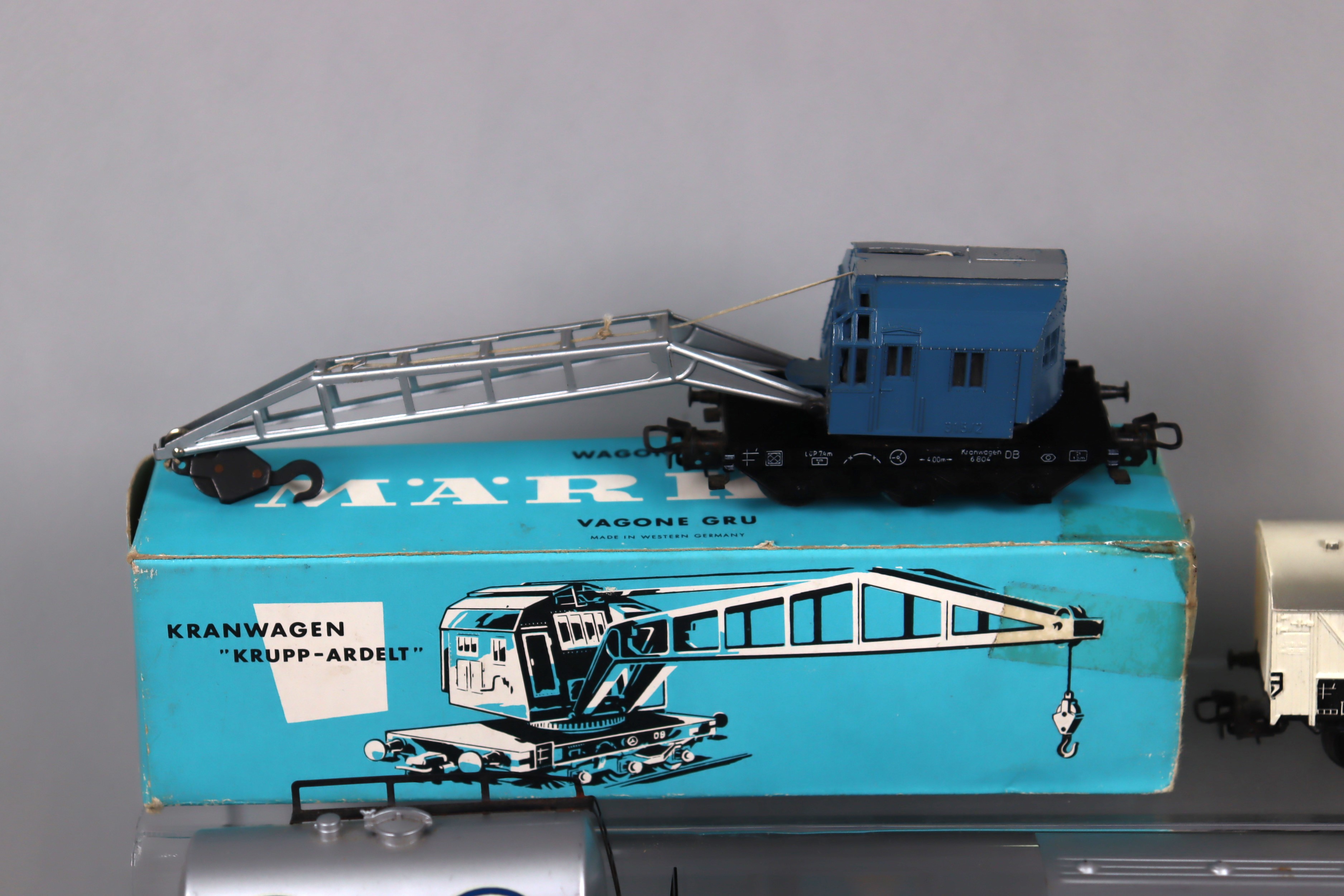 Märklin, vagnar, växlar och spår | Auktion.se