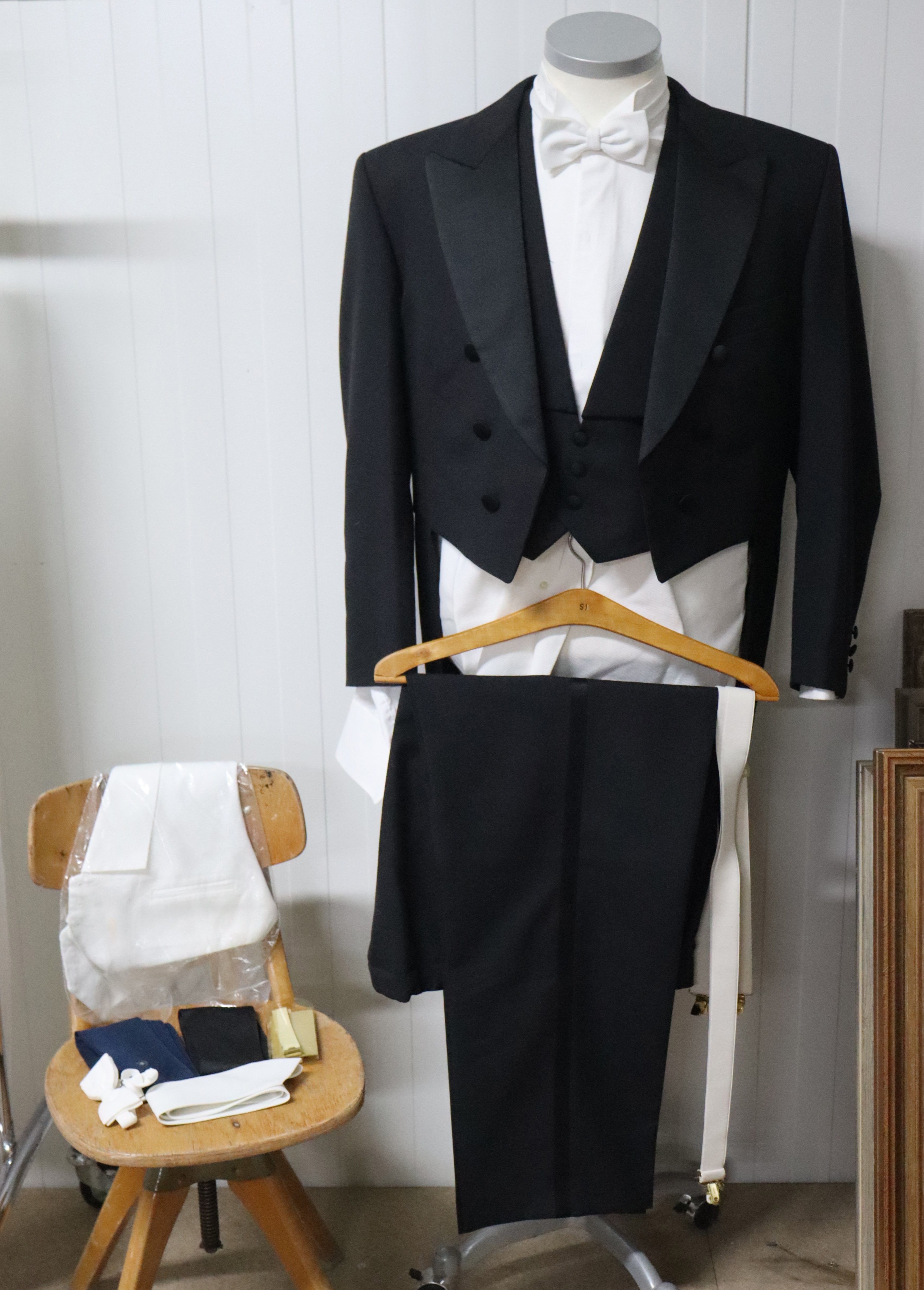 Frack, Cavaliere of Sweden med tillbehö… | Auktion.se