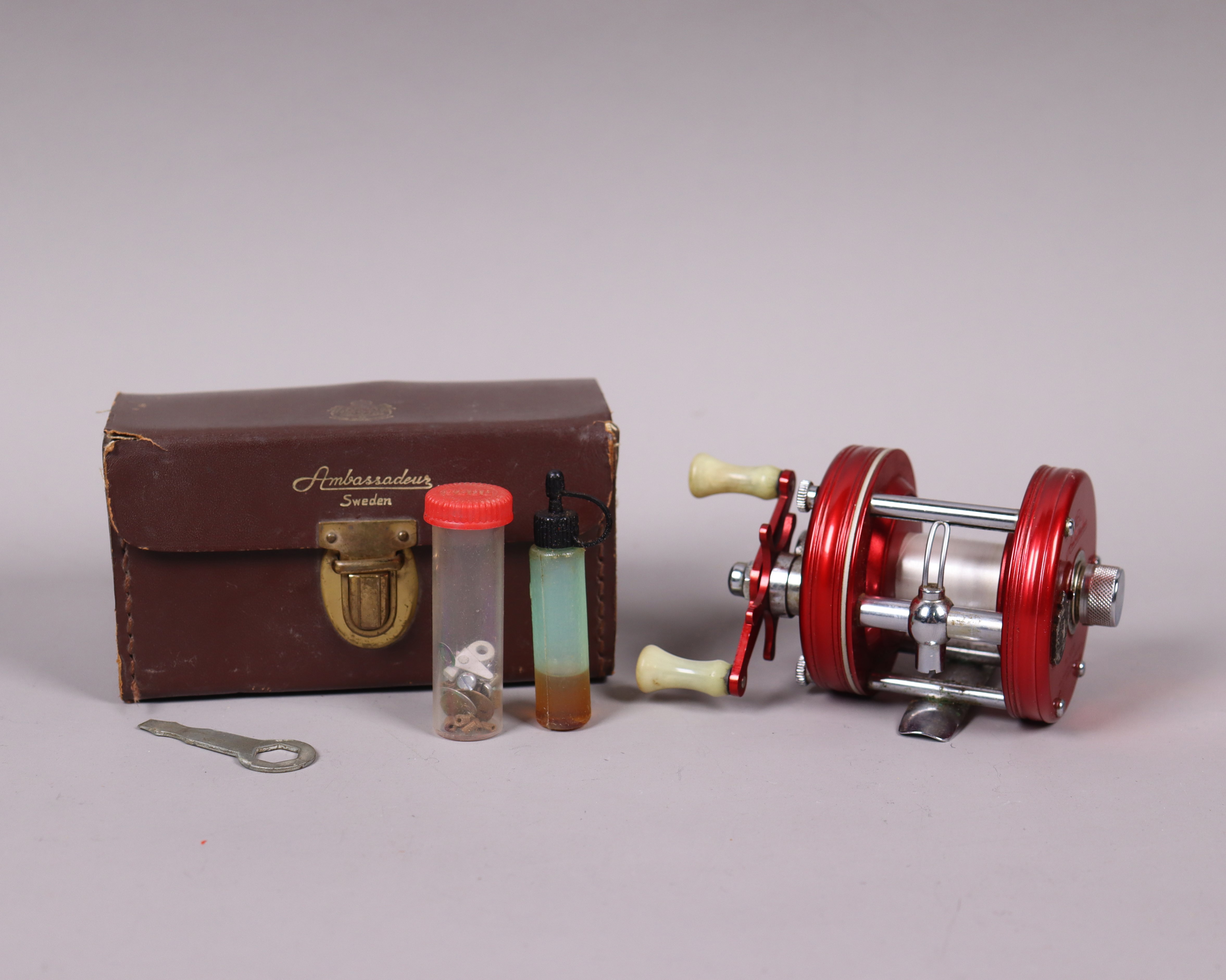 ABU Ambassadeur 5000 fiskerulle | Auktion.se